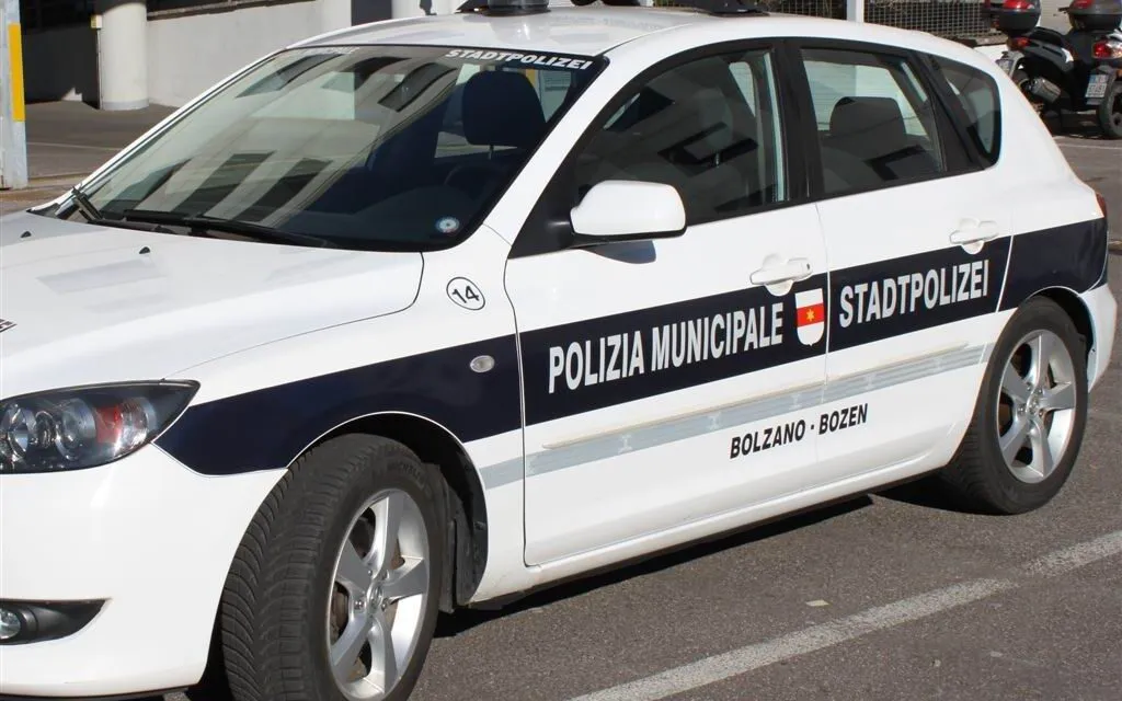 Veneto local police introduce multilingual translations